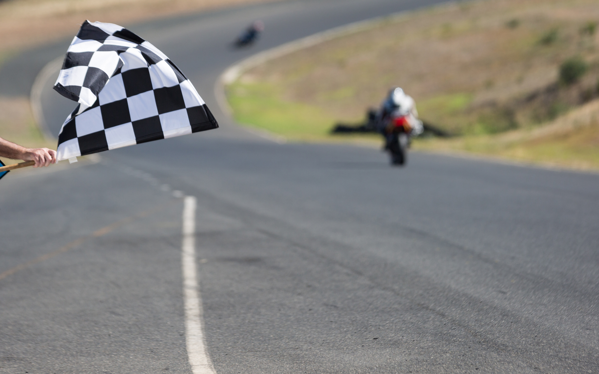 ¿Cuánto cuesta rodar en circuito?